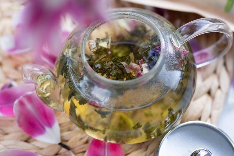 Seven Blossom Tea: Benefits That You Should Know | TeaJoy