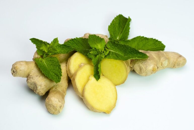How To Make Ginger Mint Tea